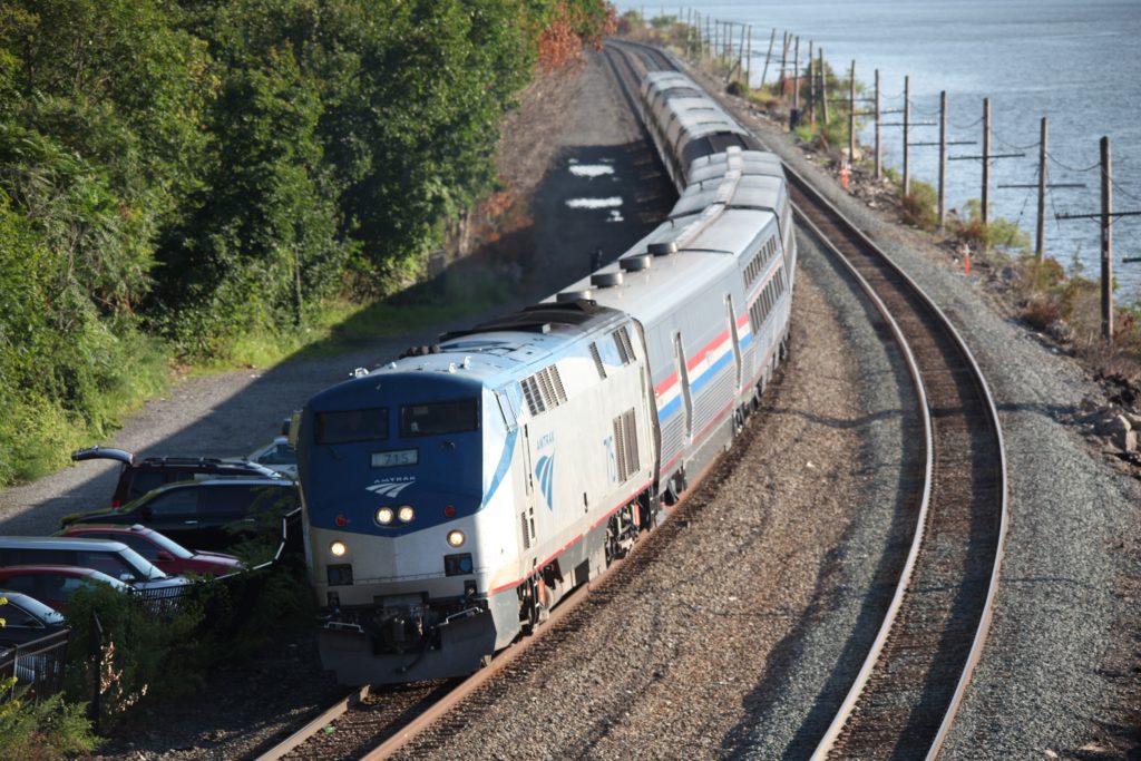Contemporary Dining Improvements on Two Amtrak Routes - Amtrak Media