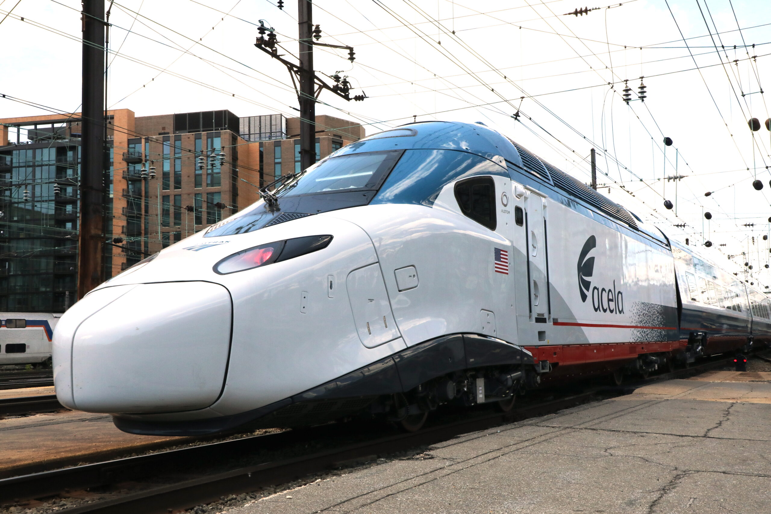 Catch Our Big City Savings Sale for Spring - Amtrak Media